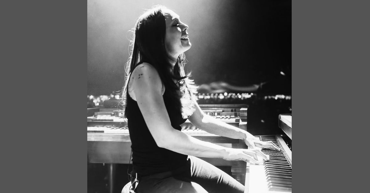 Holly Bowling Tour 2026: Setlist, Dates & Tickets